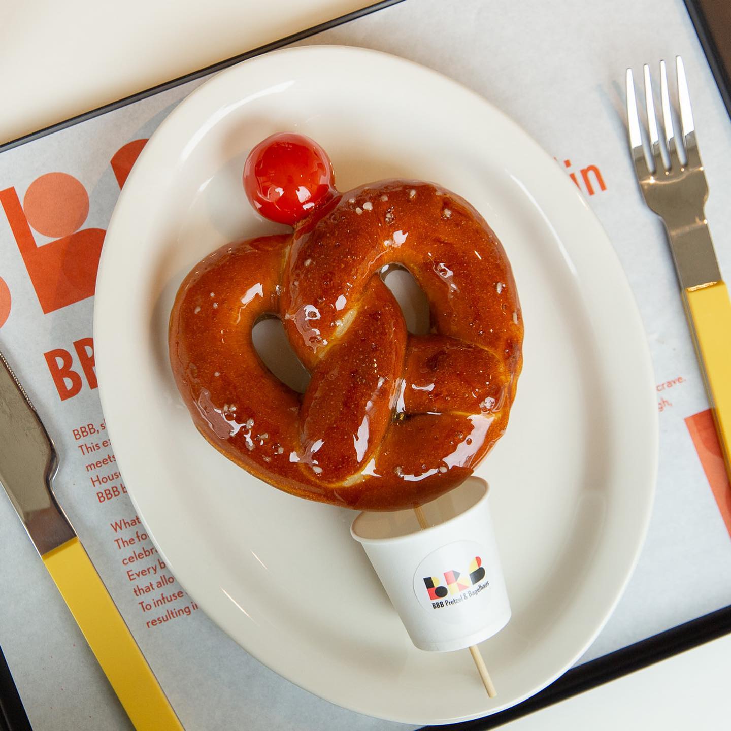 韓国で大流行中のコラボ！タンフル×プレッツェルが話題のカフェ「BBB（베베베）」をご紹介 - KOREAddicted l コリアディクティッド